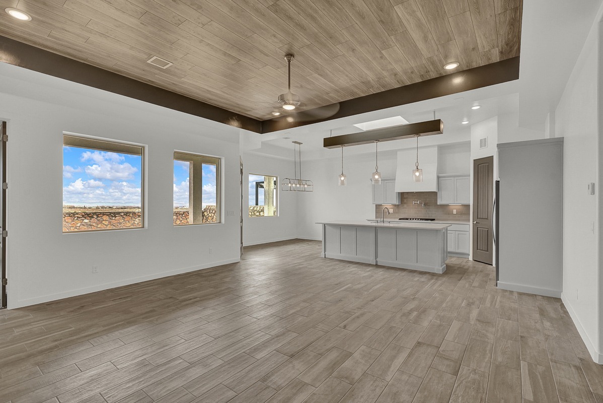 Signature Series | Icon Custom Builder